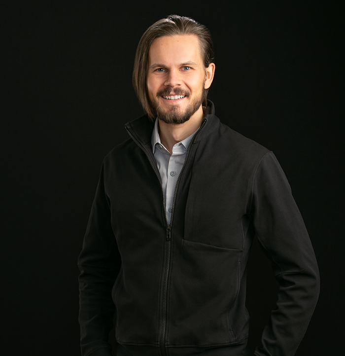 Seth Holoweiko - Associate // Cooley // Global Law Firm