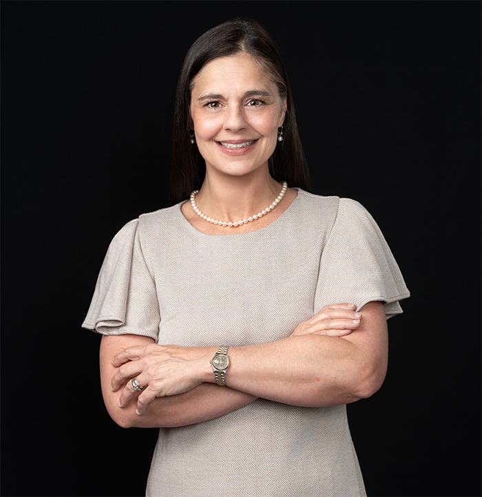 Cortney Smith - Senior Paralegal // Cooley // Global Law Firm